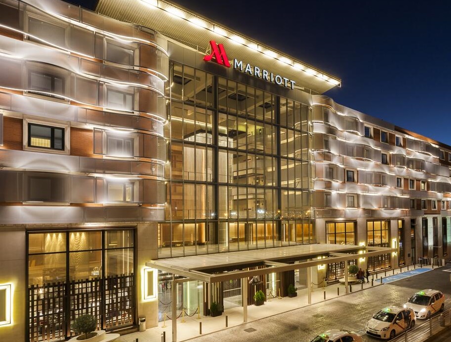 Pacientes del Infanta Sofía se hospedan en el Hotel Marriott ...